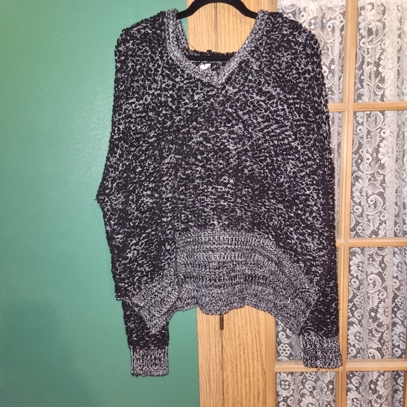 POL | Sweaters | Pol Large Hooded Knit Sweater Black Gray | Poshmark